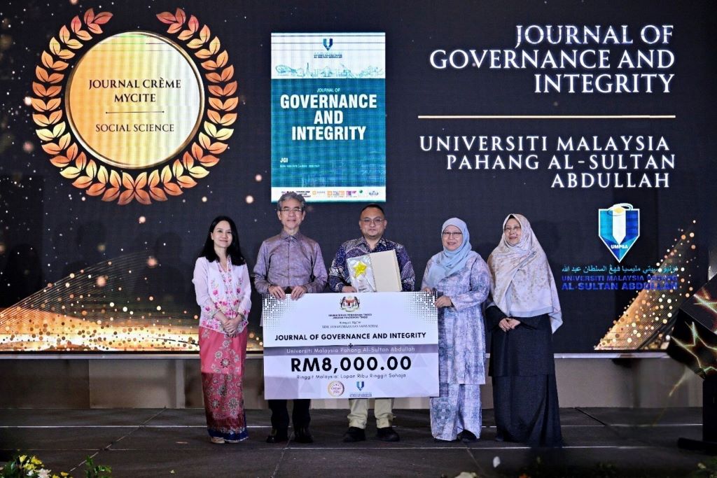 Jurnal JGI UMPSA raih pengiktirafan Anugerah Crѐme | UMPSA News